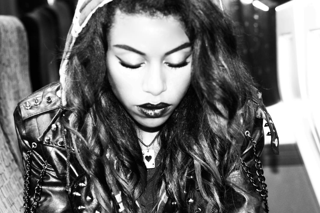 Amy Love 'Do It In The Car' - Online Music Promotion | Independent ...