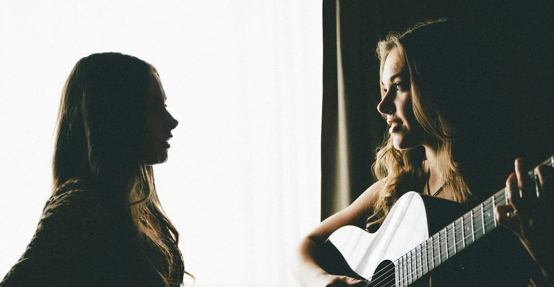 Interview with Country Sister Duo The Lockhearts | Debut Single